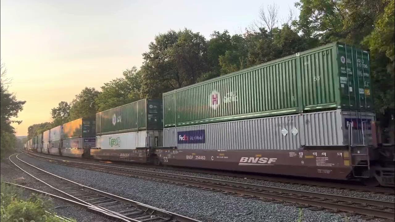 NS 9825 Dash9 leads NS 28X with a friendly crew - YouTube