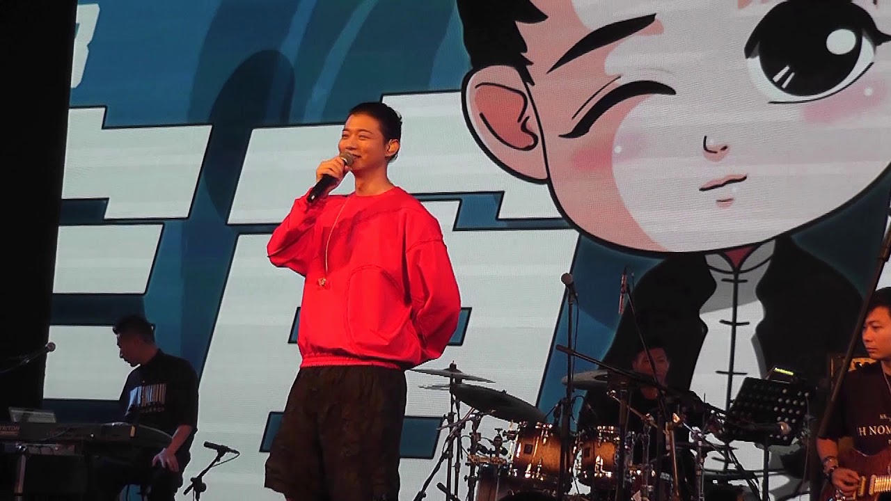【高清】霍尊 Henry Huo 《宇宙唱玩 》20180916霍尊上海生日会 (歌曲纯享） - YouTube