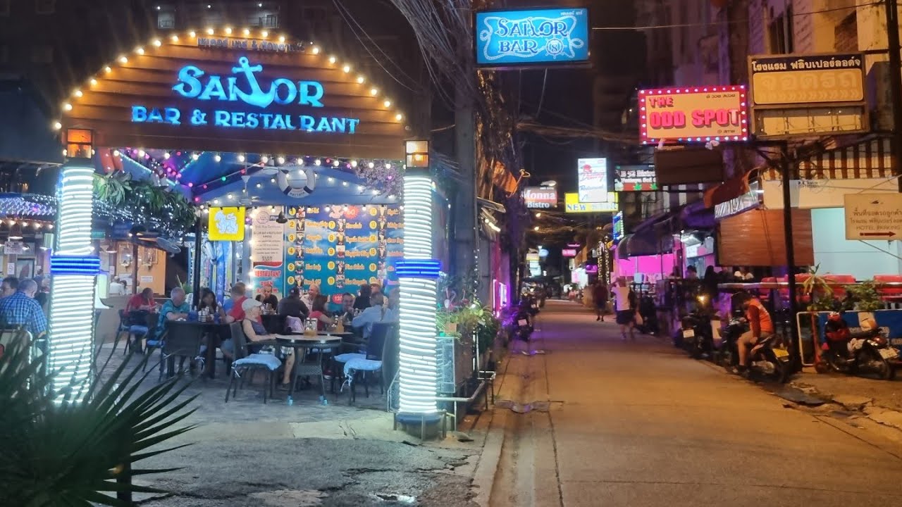 PATTAYA Soi 8 - New Plaza- Soi Buakhao. - YouTube