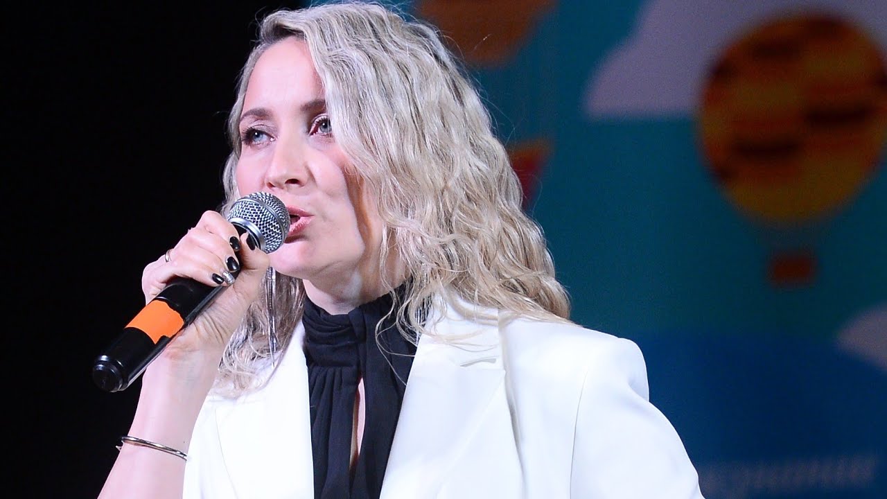 Stone cold (cover Demi Lovato) - YouTube