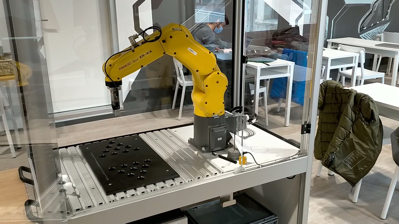 Robot Fanuc, bucle con la ayuda de offset - YouTube
