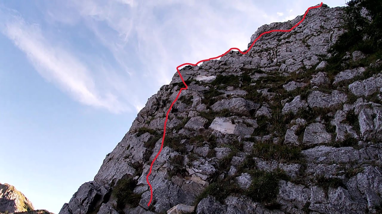 FOCIOMBOLI spigolo di sinistra (Corchia) - YouTube