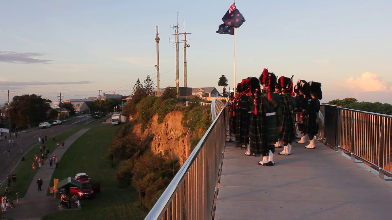 Newcastle RSL Pipes and Drums - 2019/2 - YouTube