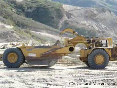 INDEPENDENT's fleet of dozers & scrapers working (clip 3) - YouTube