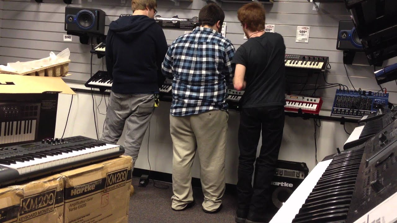 Three Stooges Playing Piano - YouTube