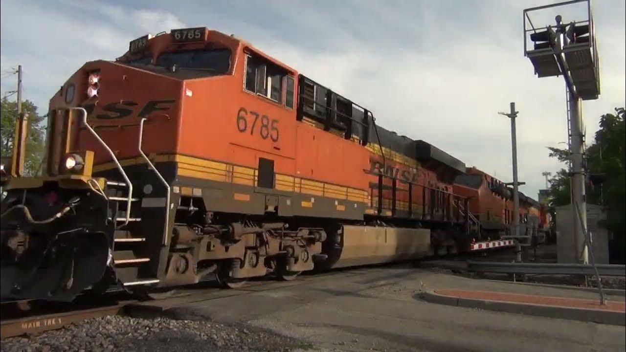 BNSF #6785 Leads EB Intermodal. Olathe, KS 9/28/24 - YouTube