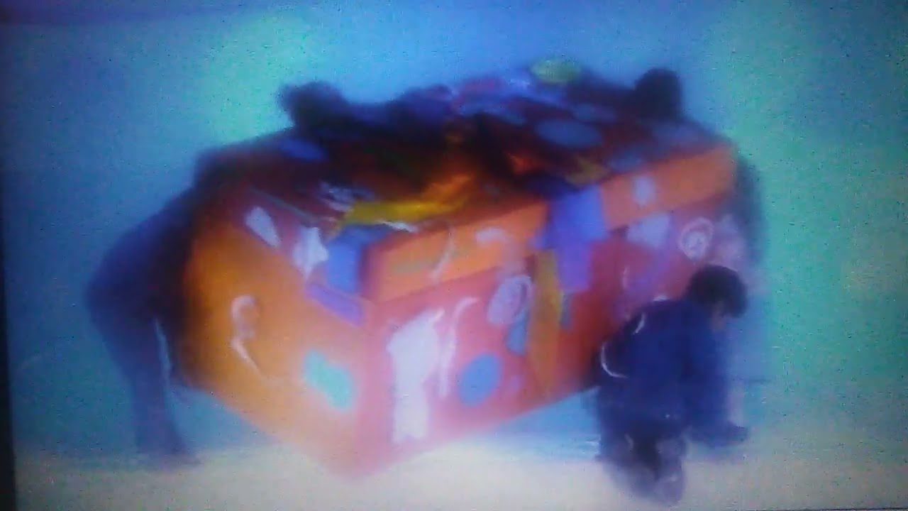 Boohbah: Wardrobe Present Giving (Full Screen Version) - YouTube