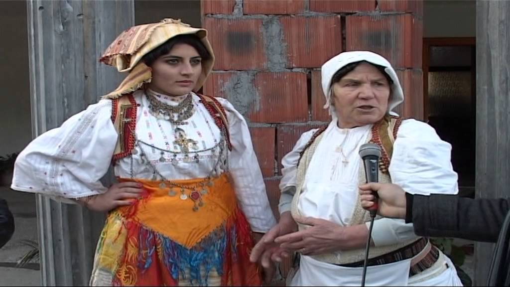 Zadrima, aty ku pasuria etnografike përcillet brez pas brezi- Ora News ...