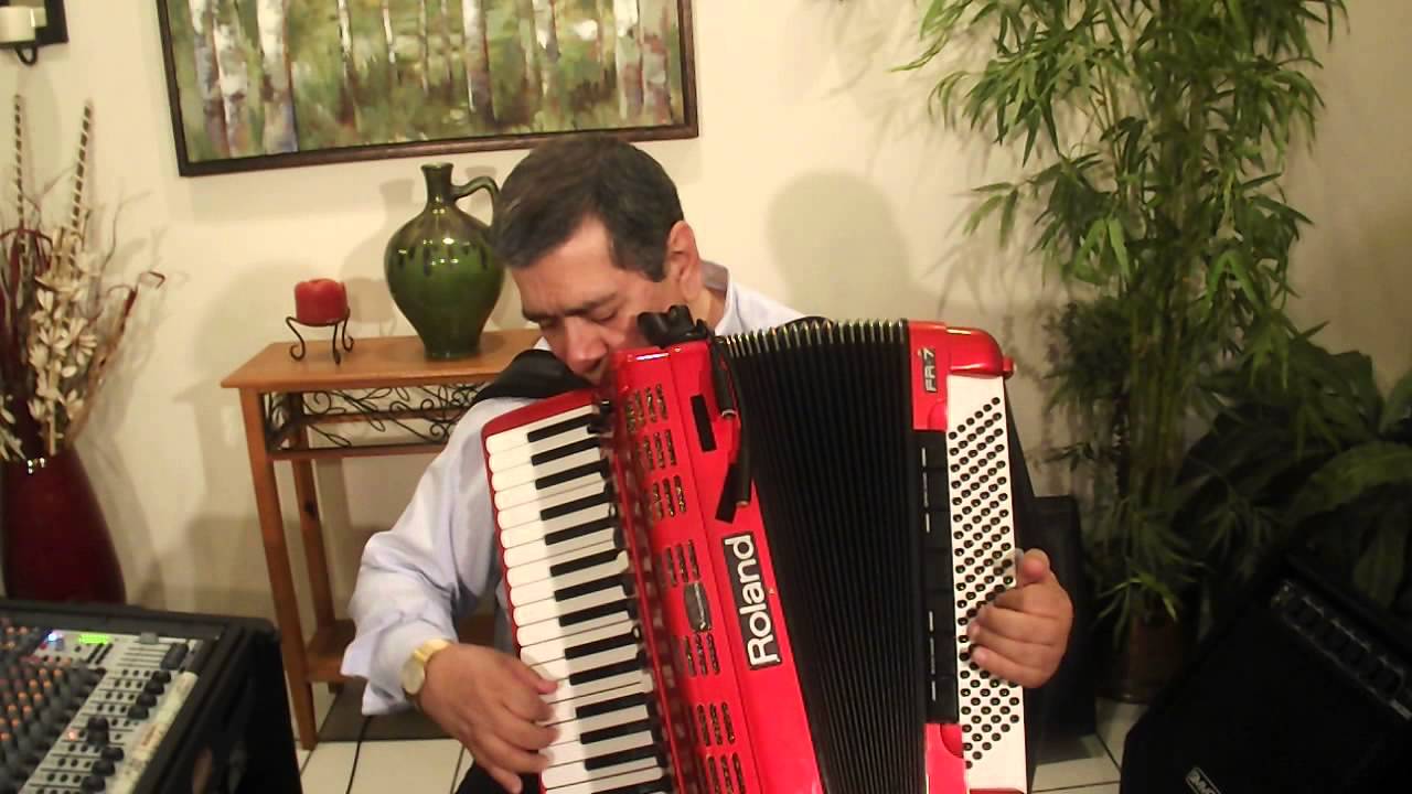 Acordeon Peter Andrade - YouTube