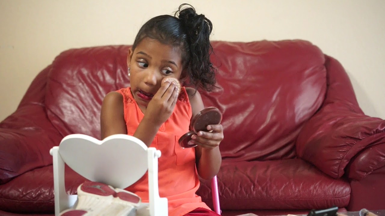 TeamKennard: 5-YEAR-OLD MAKEUP TUTORIAL - YouTube