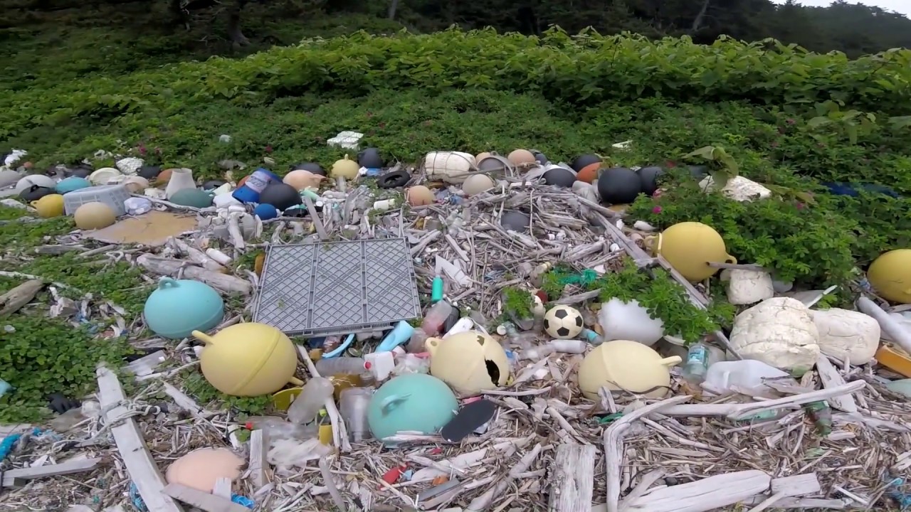 Glass Fishing Float Hunting with a Kayak - YouTube