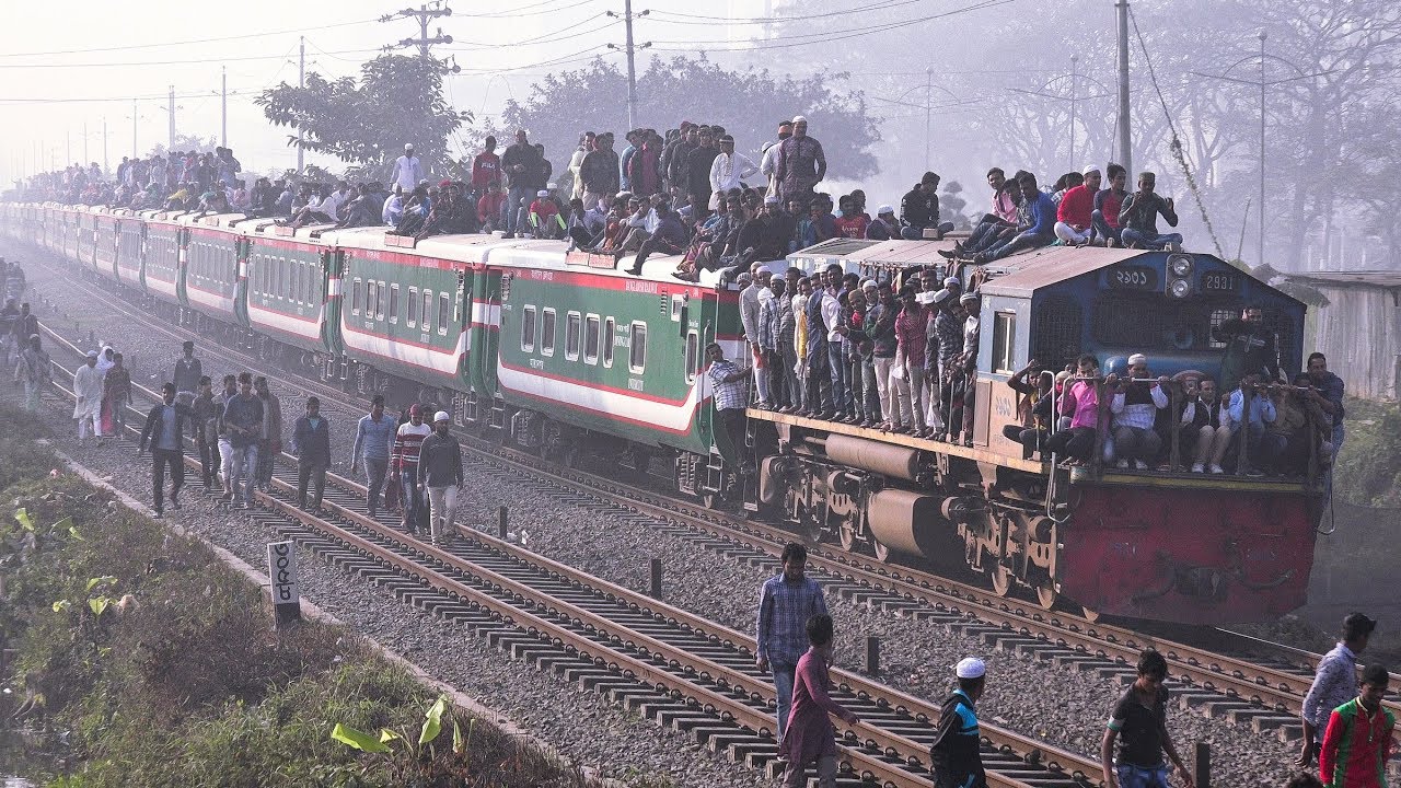 Overcrowded Mohanagar Provati Express Train on the day of Bishwa Ijtema ...