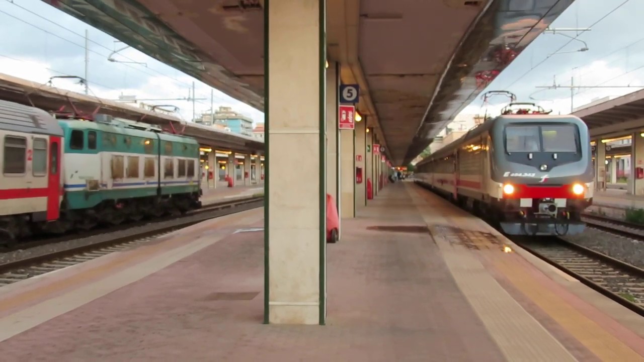 Italy/Sicily: Class 464 & 656 electric locomotives seen at Palermo ...