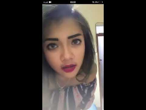 Si Seksi Rere Bergoyang