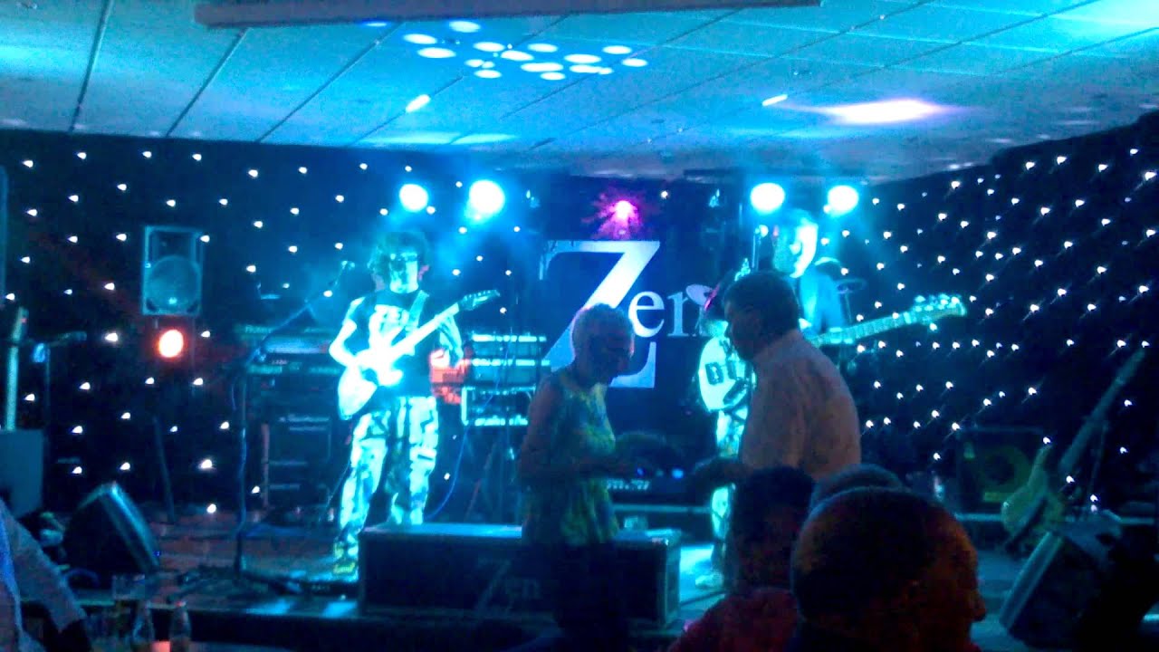 Zen @ The Heaton Buffs Club - YouTube