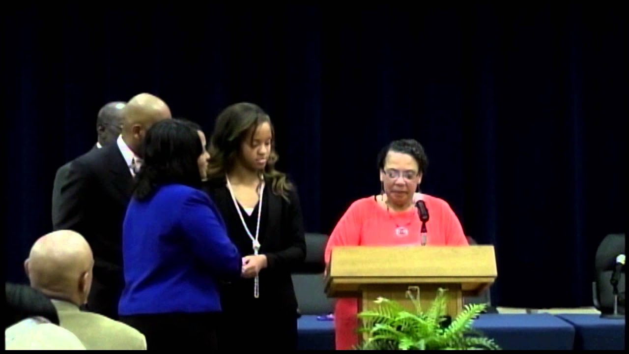 Board Members Oath of Office - YouTube
