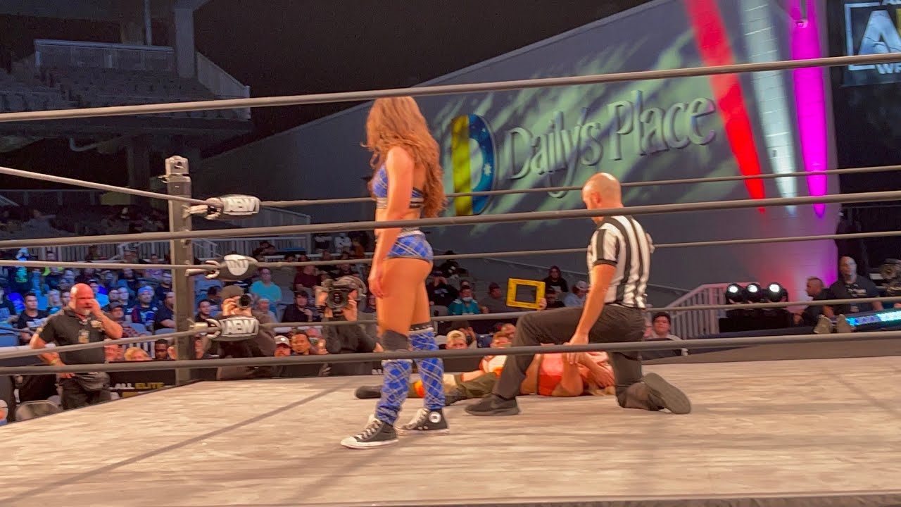 Skye Blue Entrances & AEW Dark Match Highlights | vs Nyla Rose ...