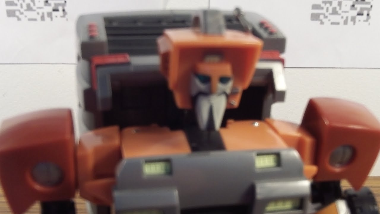 Transformers Animated Voyager Class Wreck Gar Review - YouTube