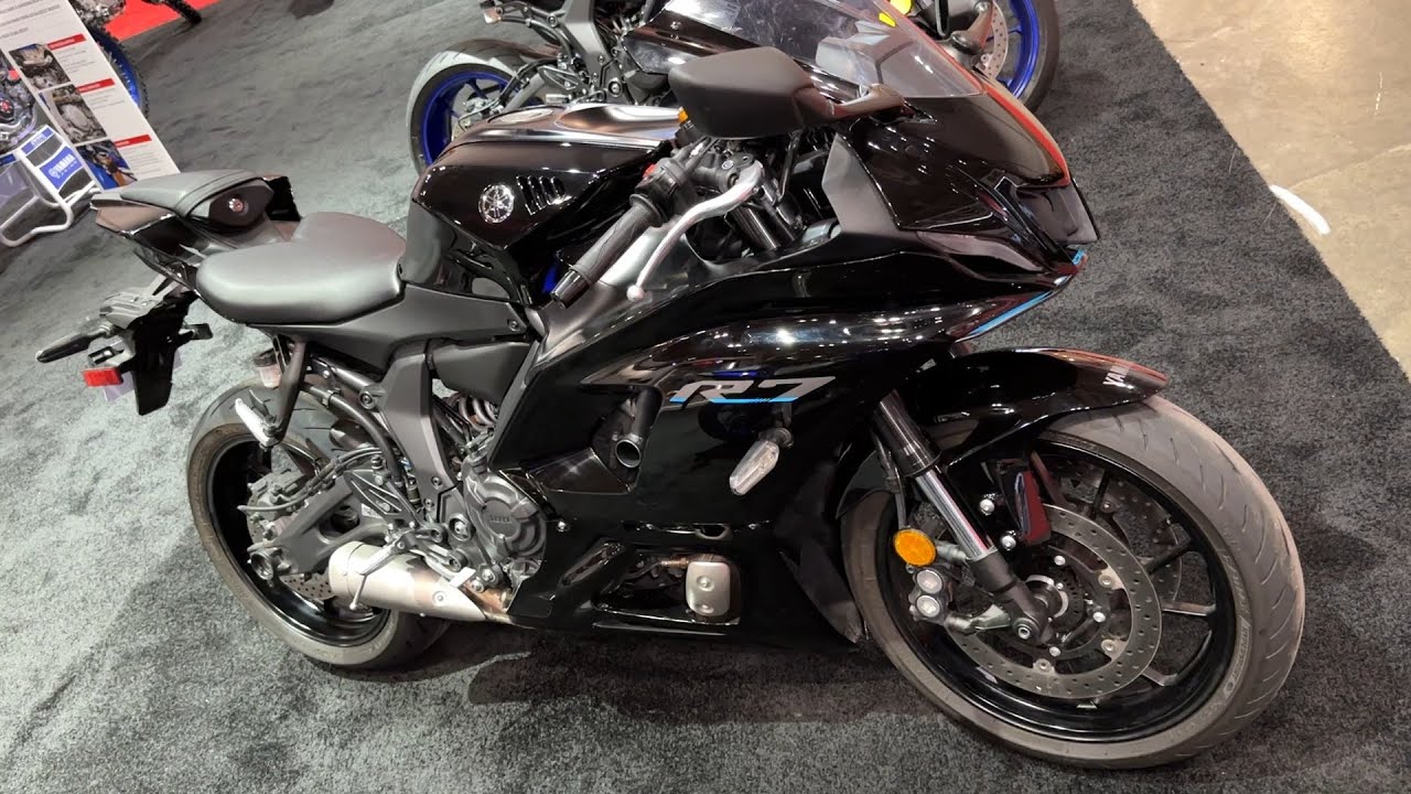 Great Sport Bike ! 2023 Yamaha R7 - YouTube