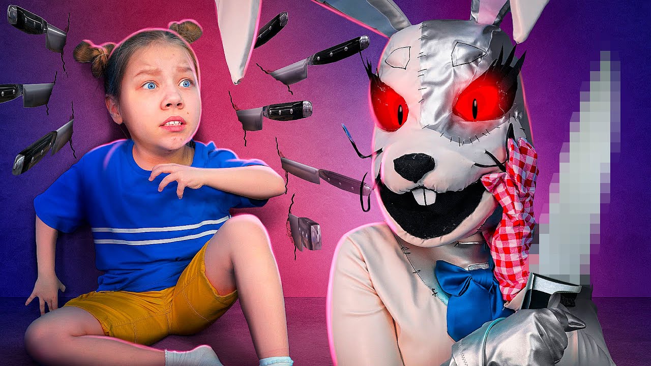 How to become a FNAF villain! Springtrap and Glitchtrap in real life ...