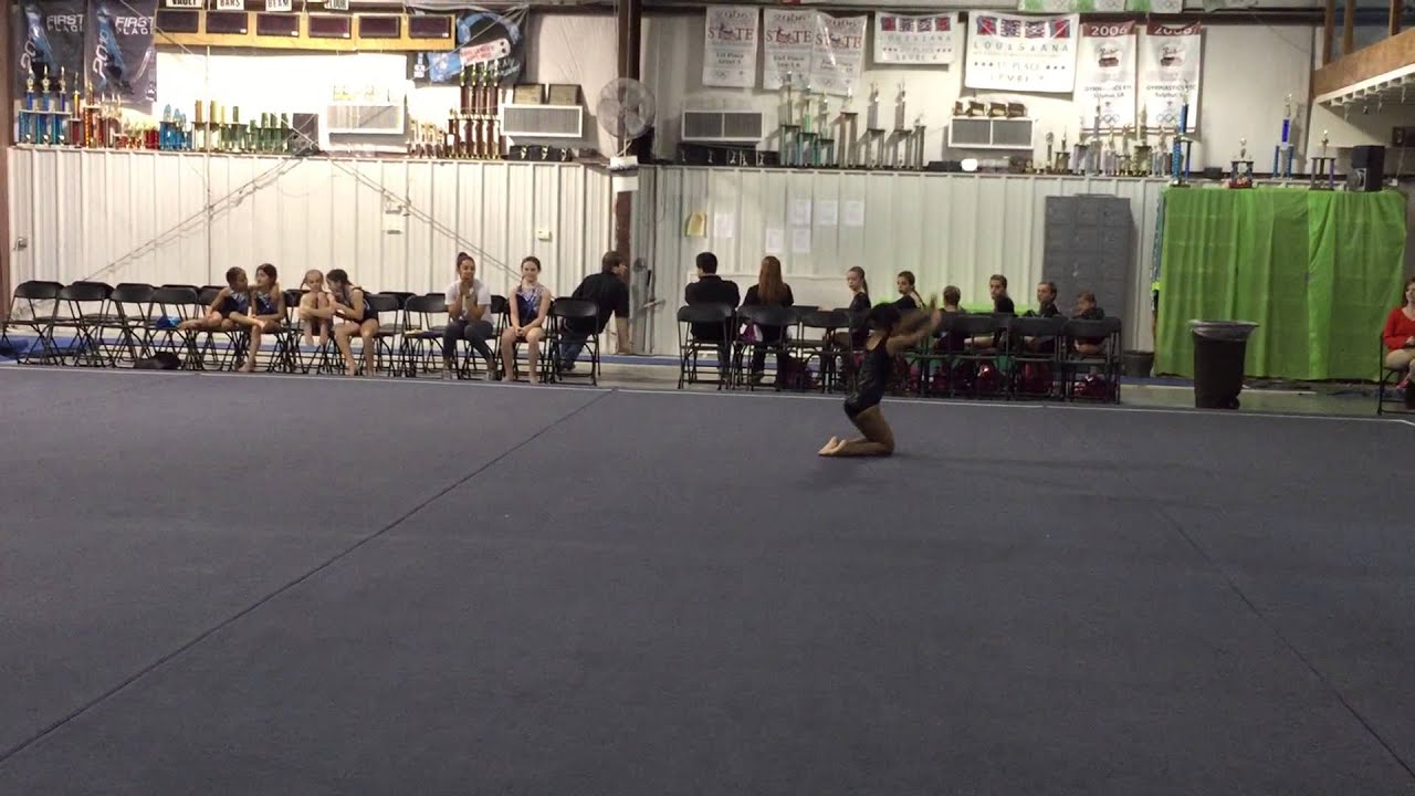 Chesney's floor routine - YouTube