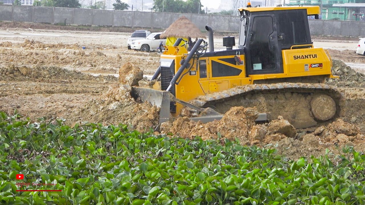 Huge Steam Dozer Equipment Building Moved Land Machines Operation Jobs ...