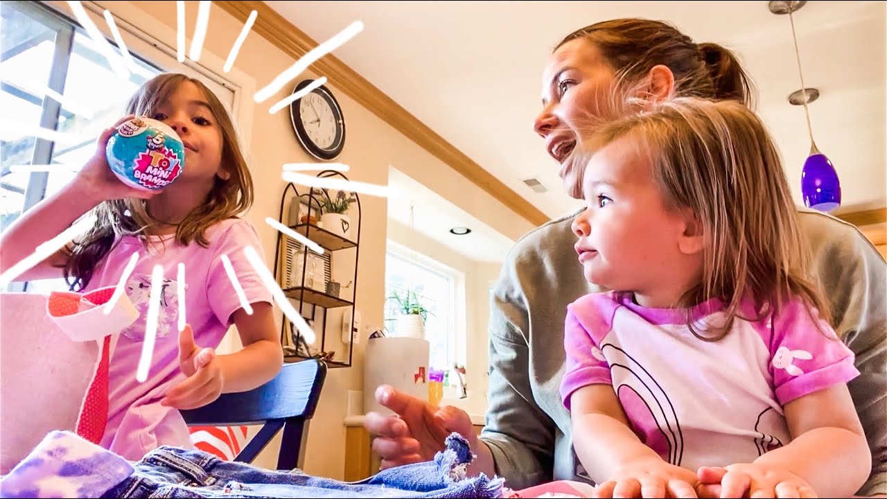 Throwback to Easter 2022. Easter egg hunt and girls open baskets. - YouTube