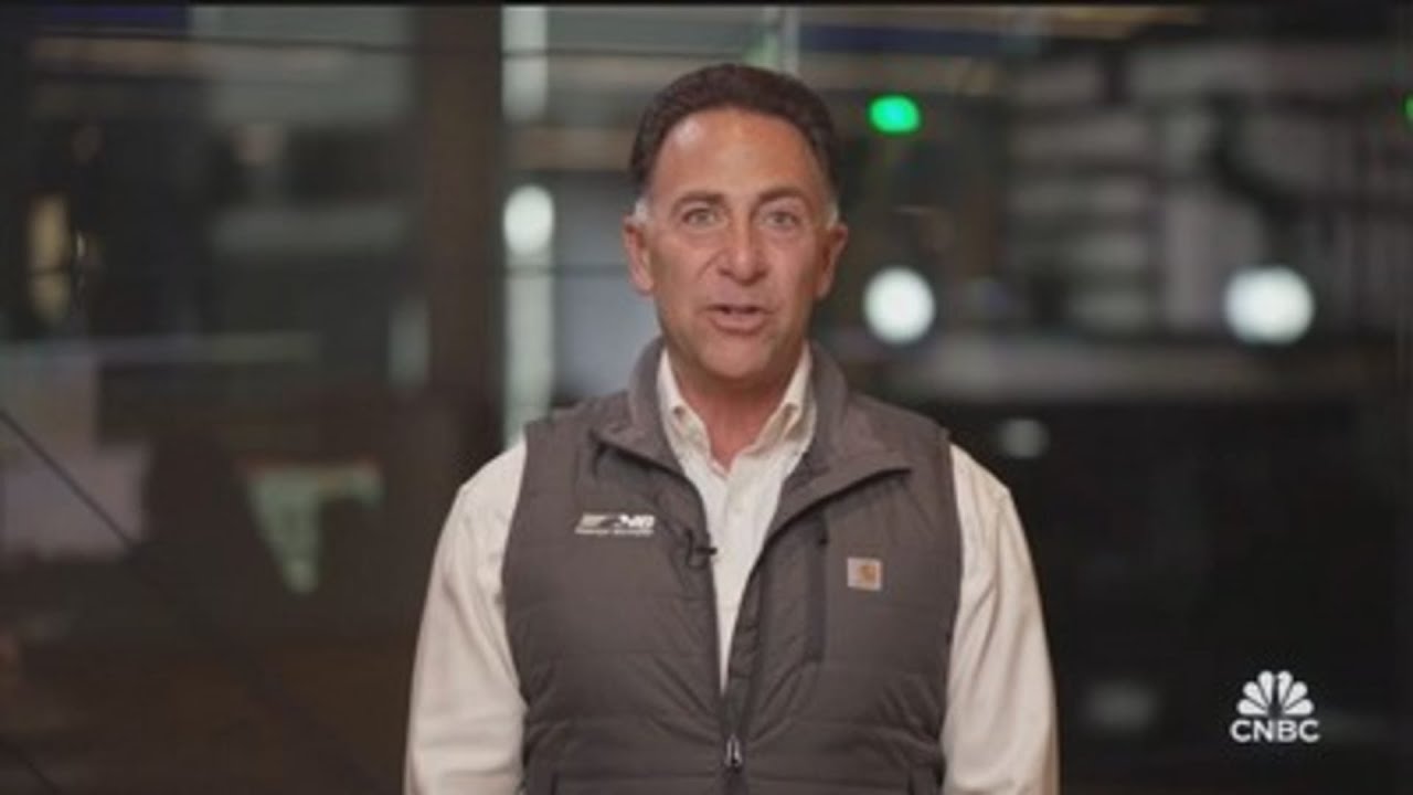 Watch CNBC's full interview with new Norfolk Southern CEO Mark George ...