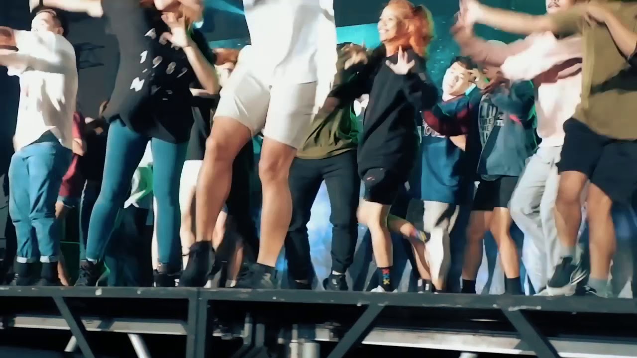 Shout 2020 - MOVE #TeamStreetStageCheer BTS - YouTube