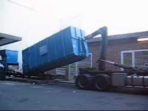 Amcor PALIFT Hook-Lift - YouTube