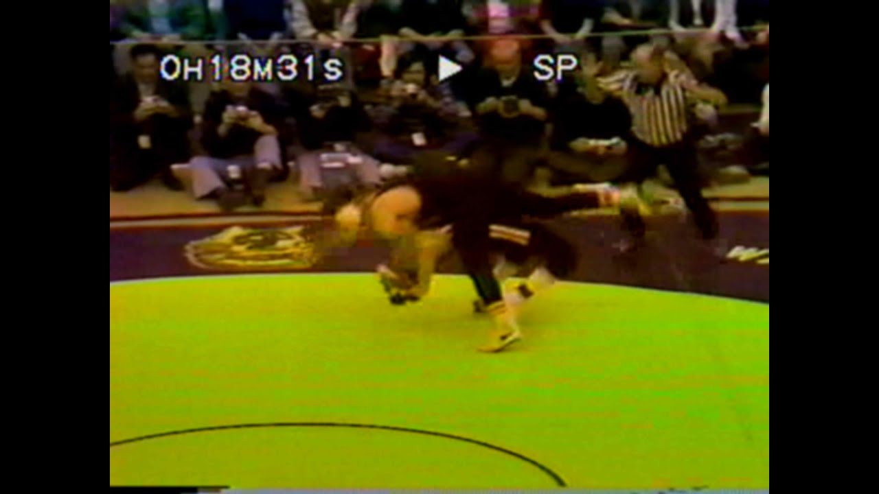 JohnnyJohnson vs Greg Strobel - YouTube