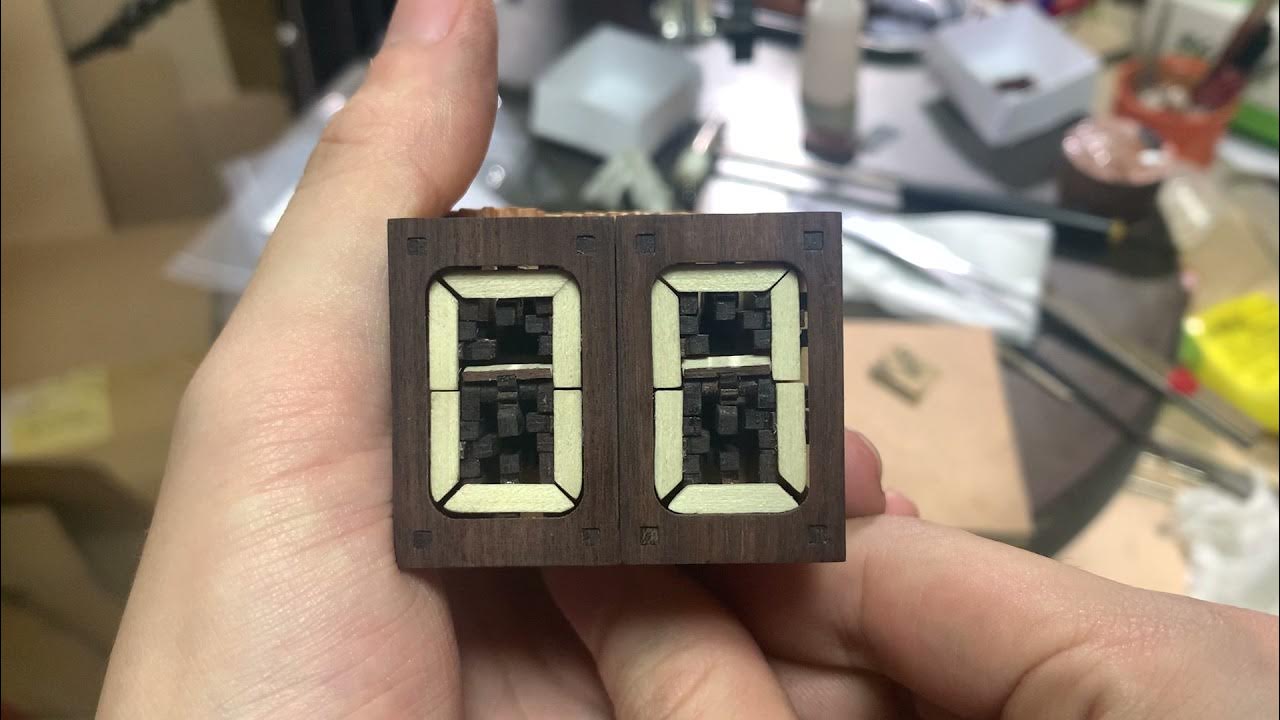 Mechanical 7 segment display (24 hour display) - YouTube