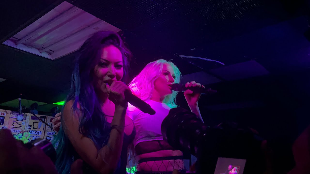 Butcher Babies Concert 8/25/2022 Garden amphitheater - YouTube