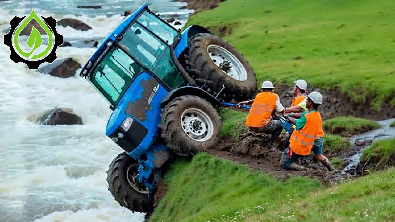 Dangerous Idiots Tractor Fails | Extreme Heavy Equipment Idiots at Work ...