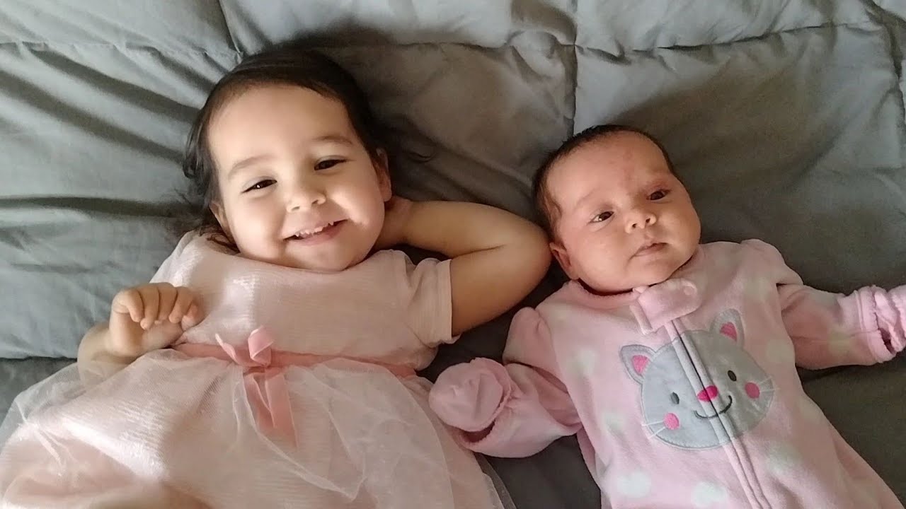 Ada and Ava Pink Baby Sisters Photo Shoot 👶🏻🍼 Ada Is 1 Month, Ava is 2 ...