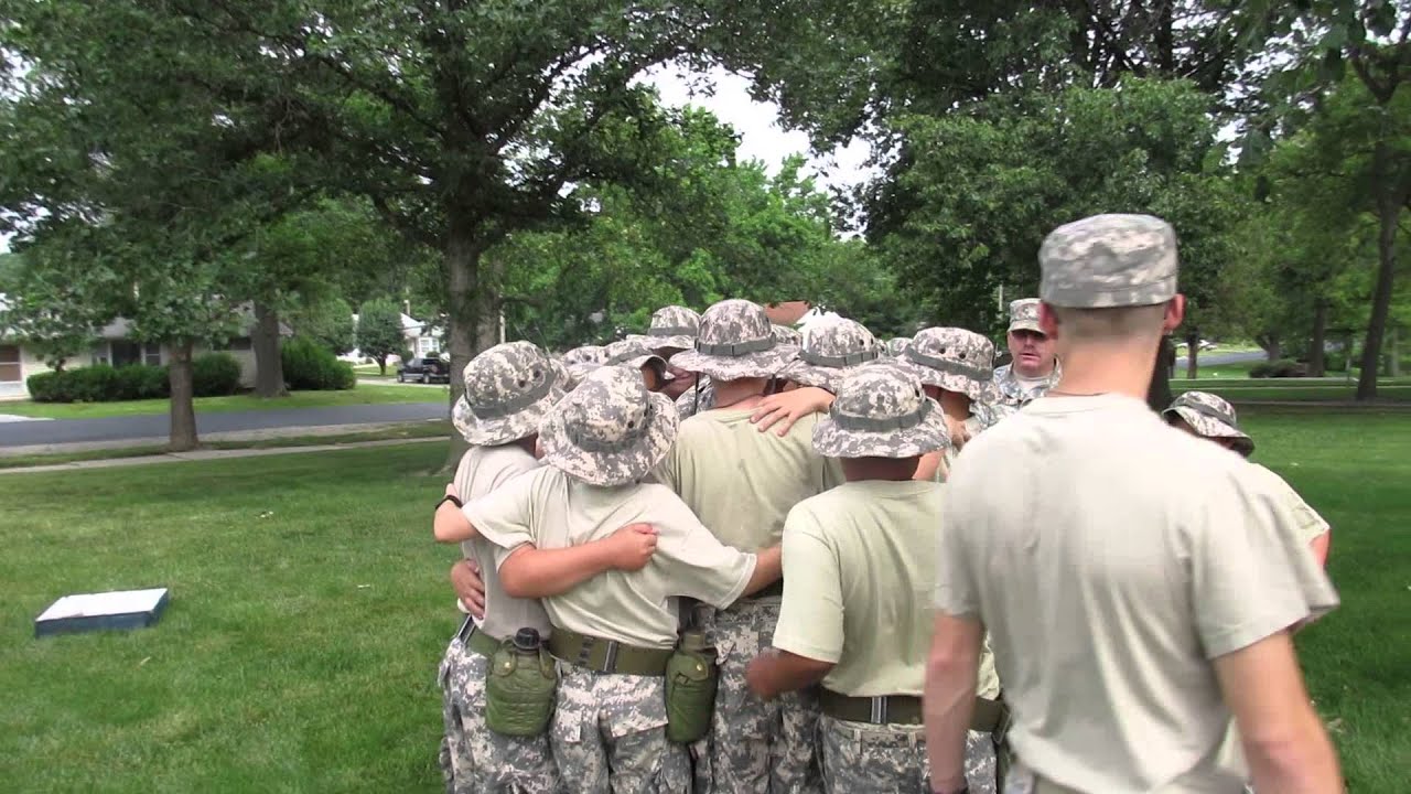 2014 Summer Confidence Camp -- Team Building Exercise - YouTube