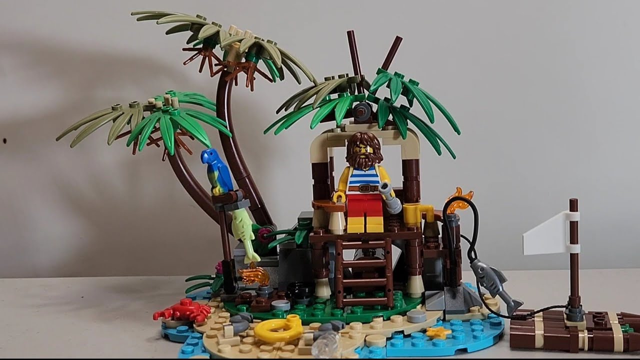 Lego Ideas 40566 Ray the castaway set review gift with purchase - YouTube