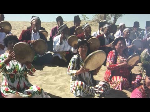 Dolan Muqam music tradition thrives among local Uygurs