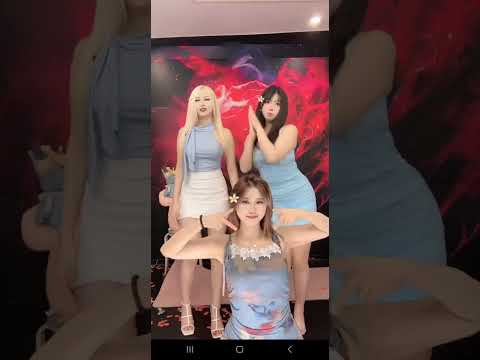 Trio cina hot