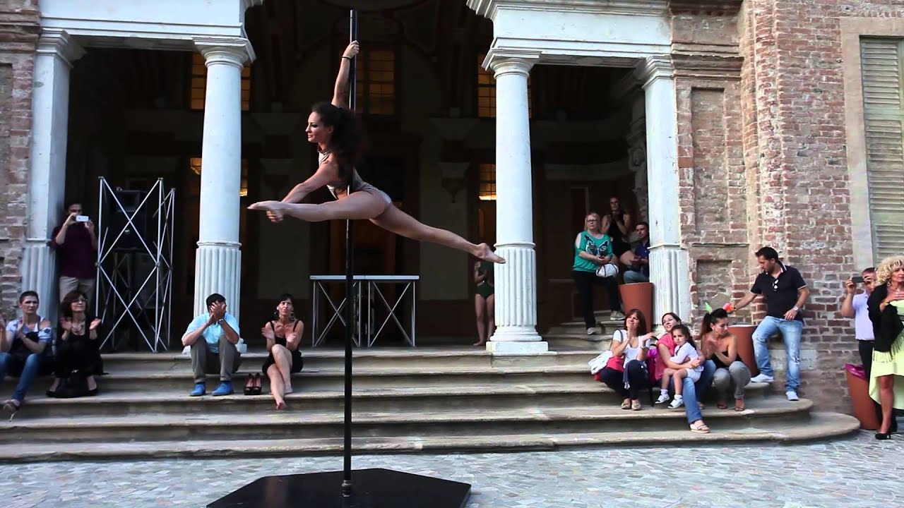 Saggio Pole Dance Attitude 2014 - Villa Bria (Torino) - YouTube
