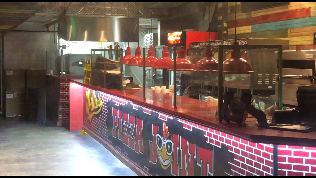 Rats take over Bourbon Street Restaurant - YouTube