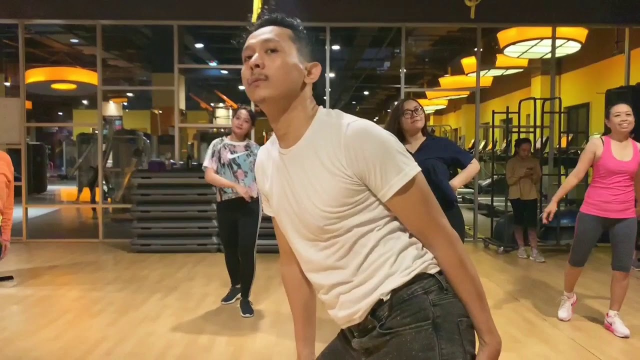 Mabel - Mad Love // Dance Choreography - YouTube