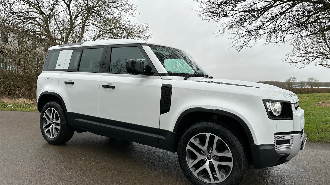 LAND ROVER DEFENDER 110 *ALL NEW FACELIFT MODEL* (2021 MODEL) 8 SPEED ...