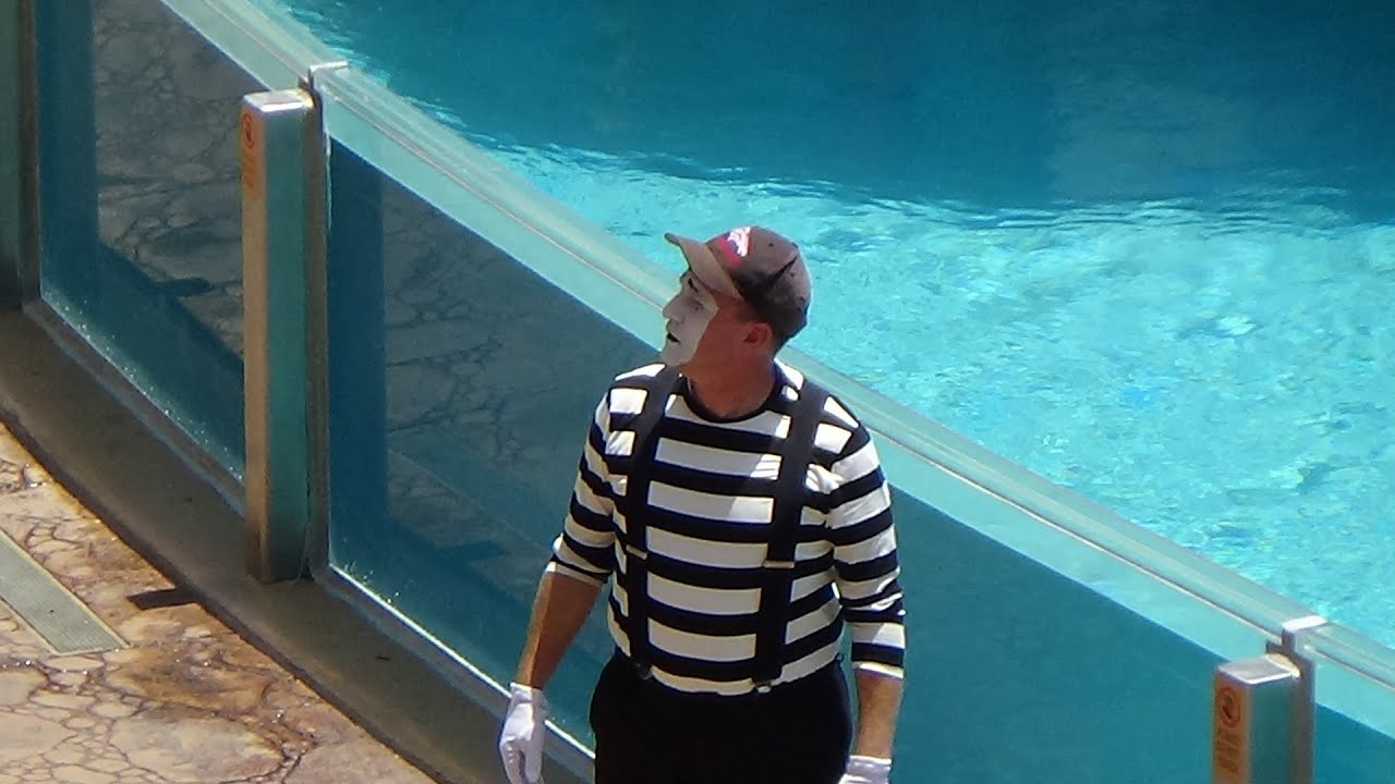 Rob the SeaWorld Mime - YouTube