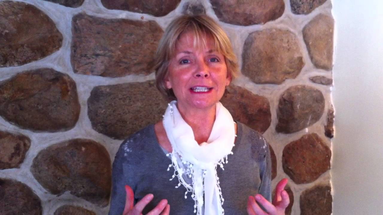 Témoignage Linda Frees Déjeuner des femmes d'affaire inspirantes - YouTube