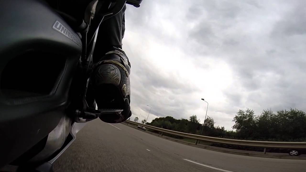 Gopro Cbr600rr Knee Down - YouTube