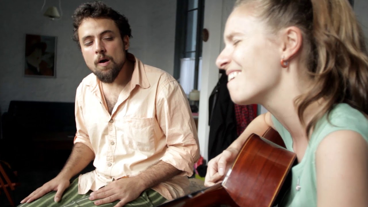 Escaleras (Amanda Mara) - Nico Selves y Amanda Mara - YouTube