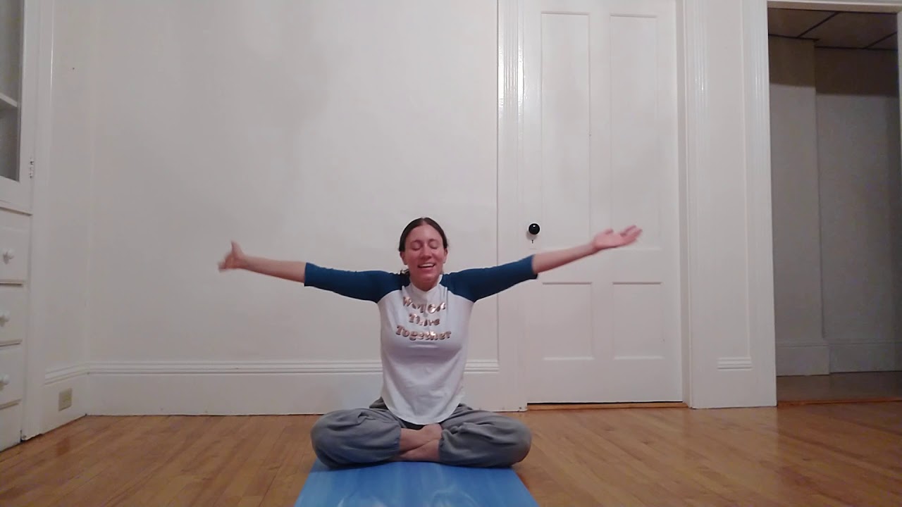 Poses Between the Poses - YouTube