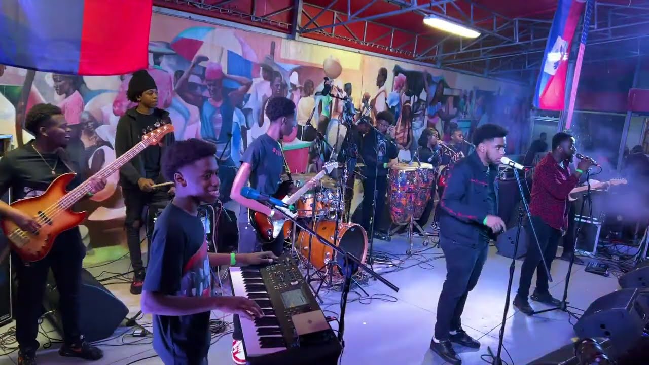BEDJINE & KDILAK DJ BUGZ SOUNDS OFF LITTLE HAITI - YouTube