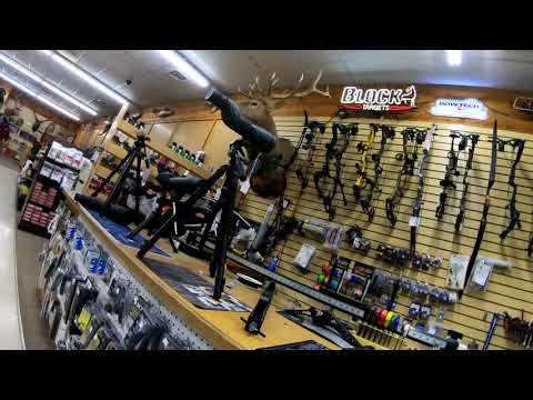 Amerika'da Bir Silah Mağazası-Sizin Tercihiniz Hangi Silah?